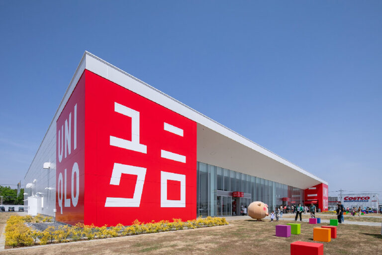 Uniqlo's Winning Formula for Customer-Centric Success - Krows Digital